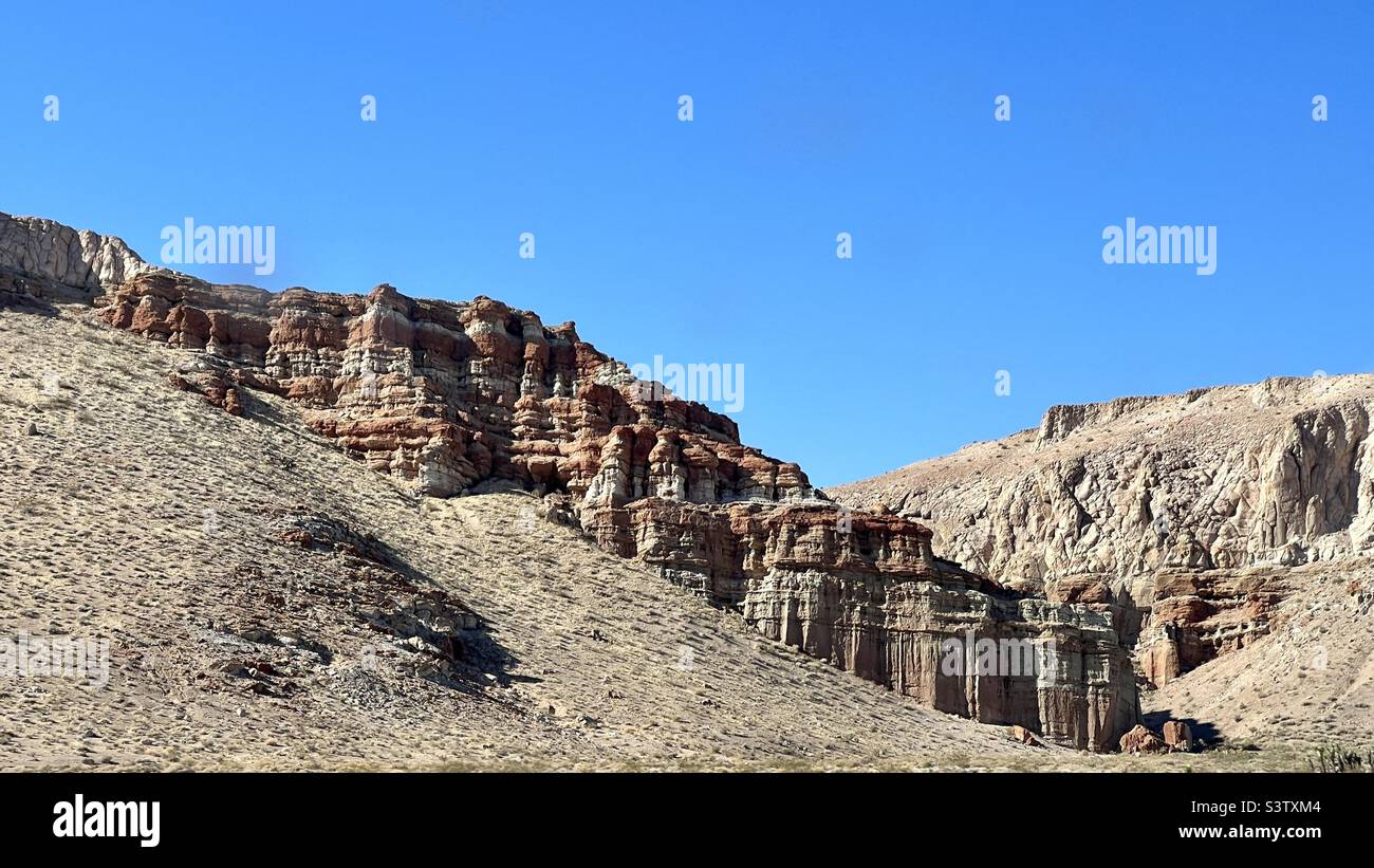 Red rocks canyon park smartphone stock photos and images - Alamy
