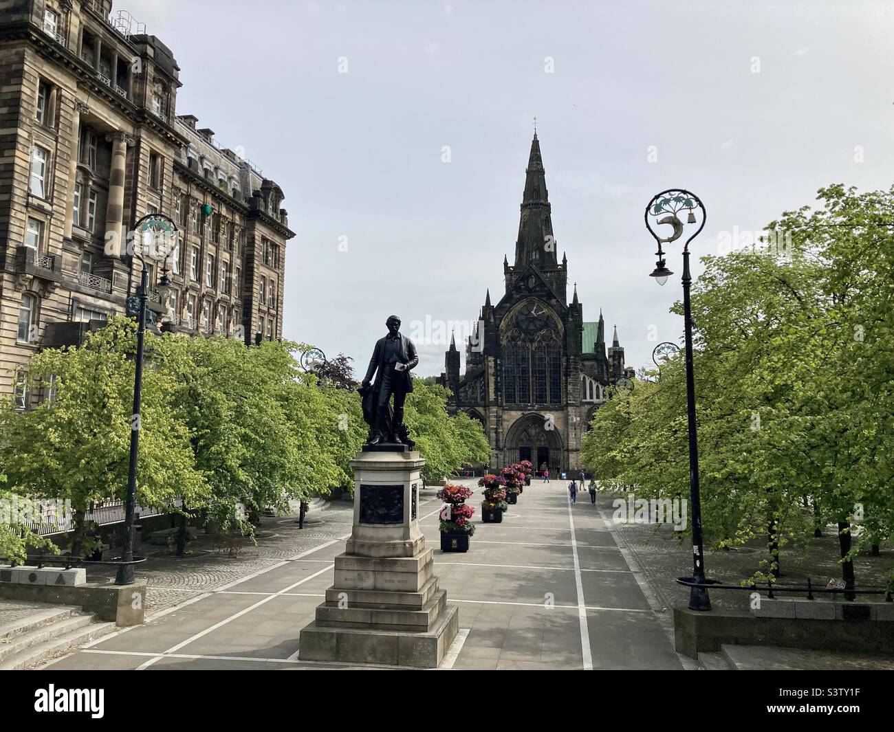 Glasgow cathedral scotland hi-res stock photography and images - Alamy