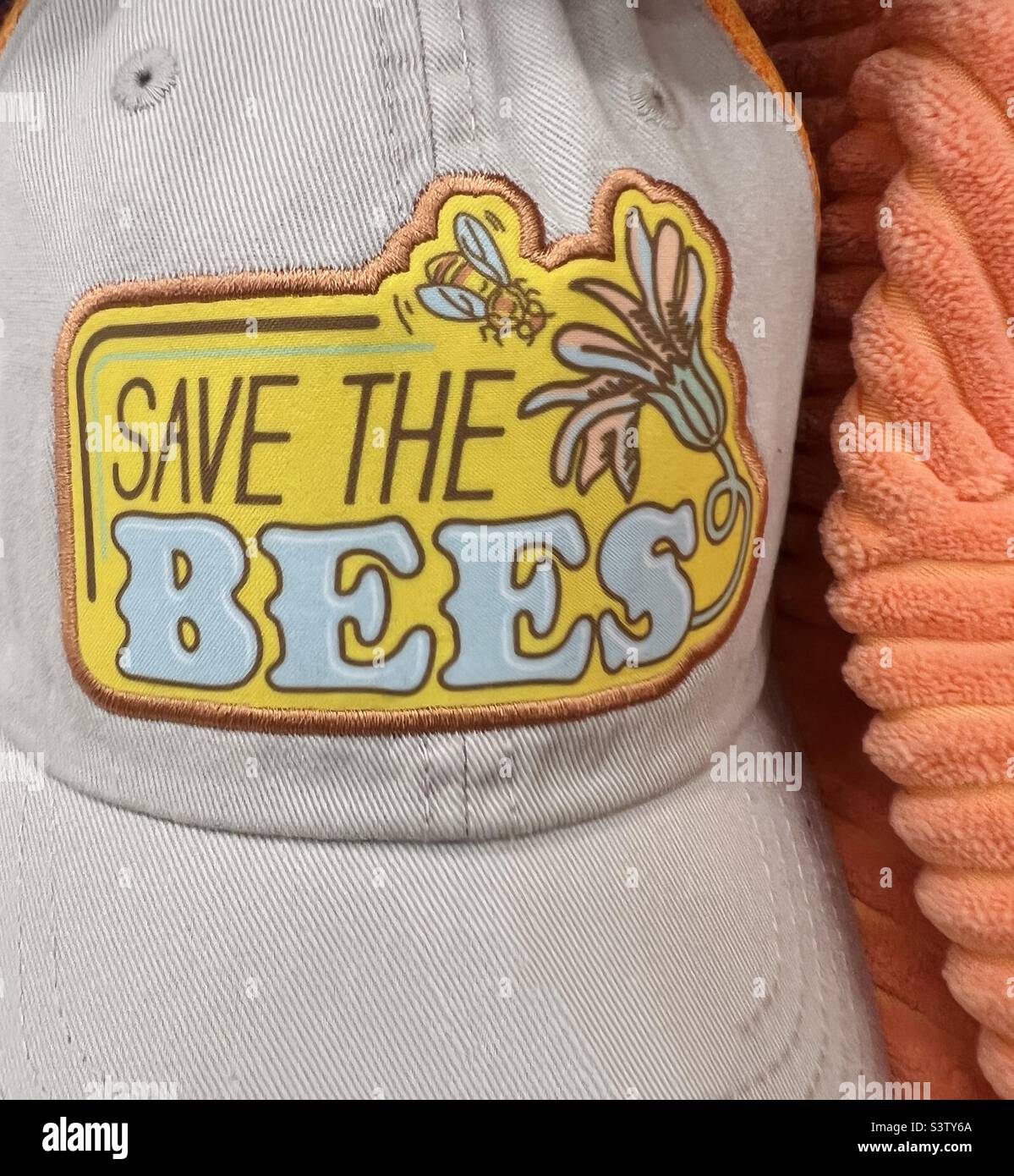 Save the bees hi-res stock photography and images - Alamy