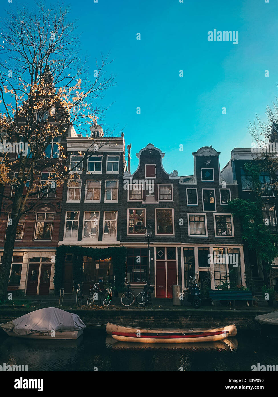 The netherlands buildings hi-res stock photography and images - Alamy