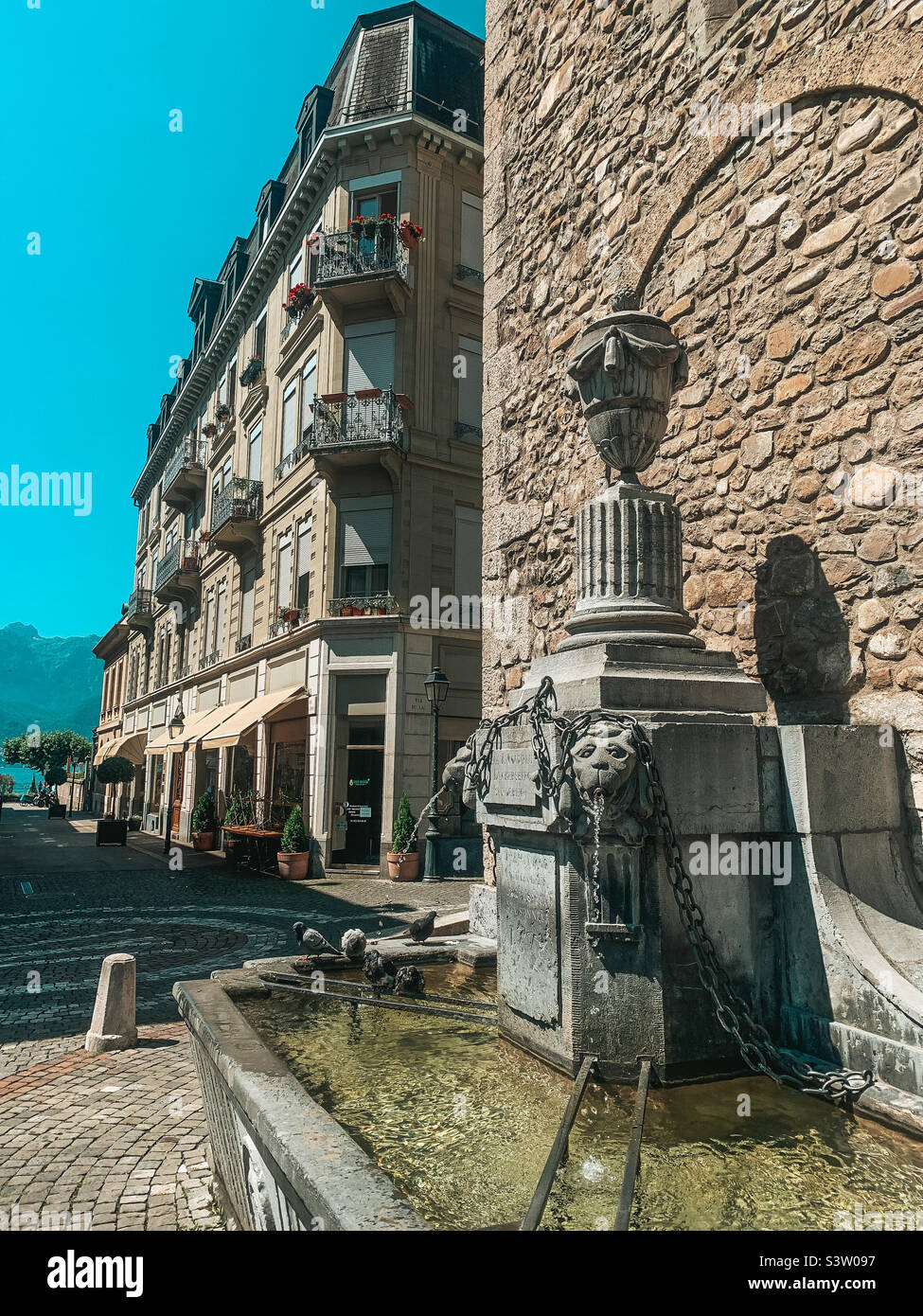 Vevey switzerland hi-res stock photography and images - Alamy