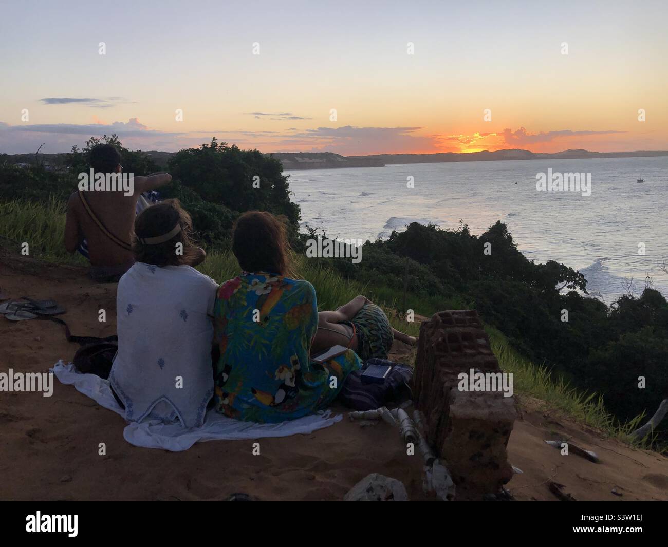 People watching the sunset Stock Photo - Alamy