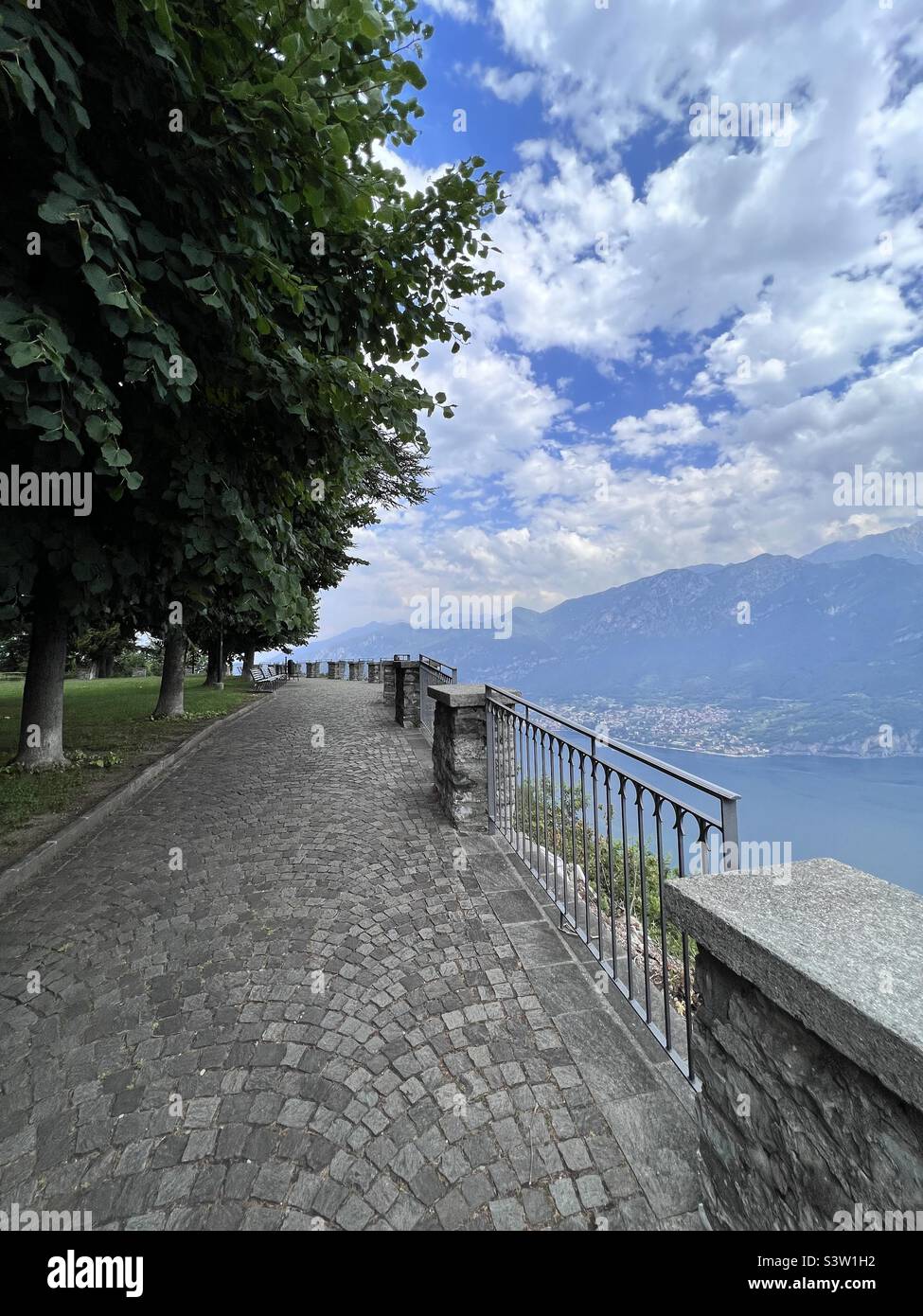 Sky viewing hi-res stock photography and images - Alamy