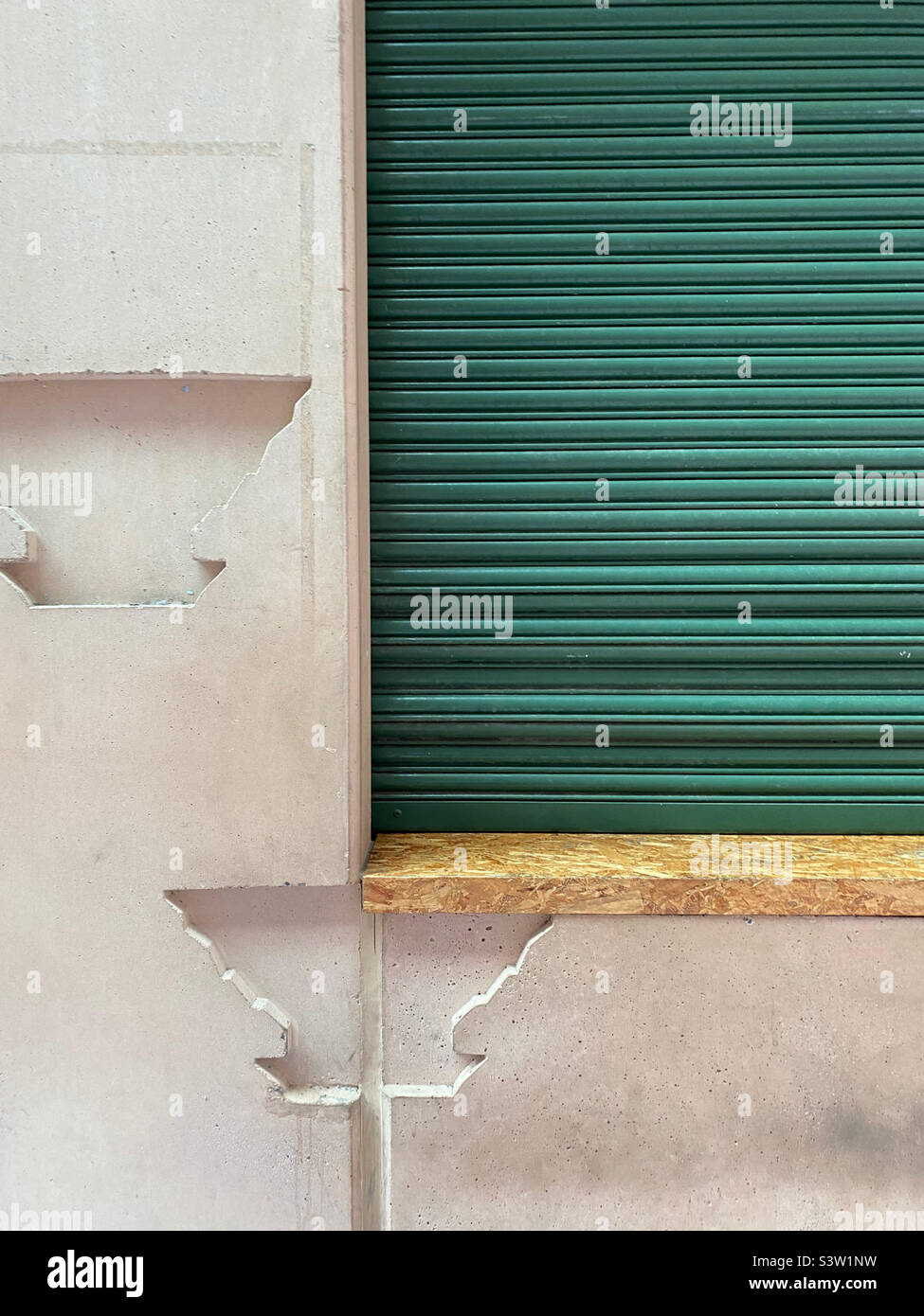 City canteen hi-res stock photography and images - Alamy