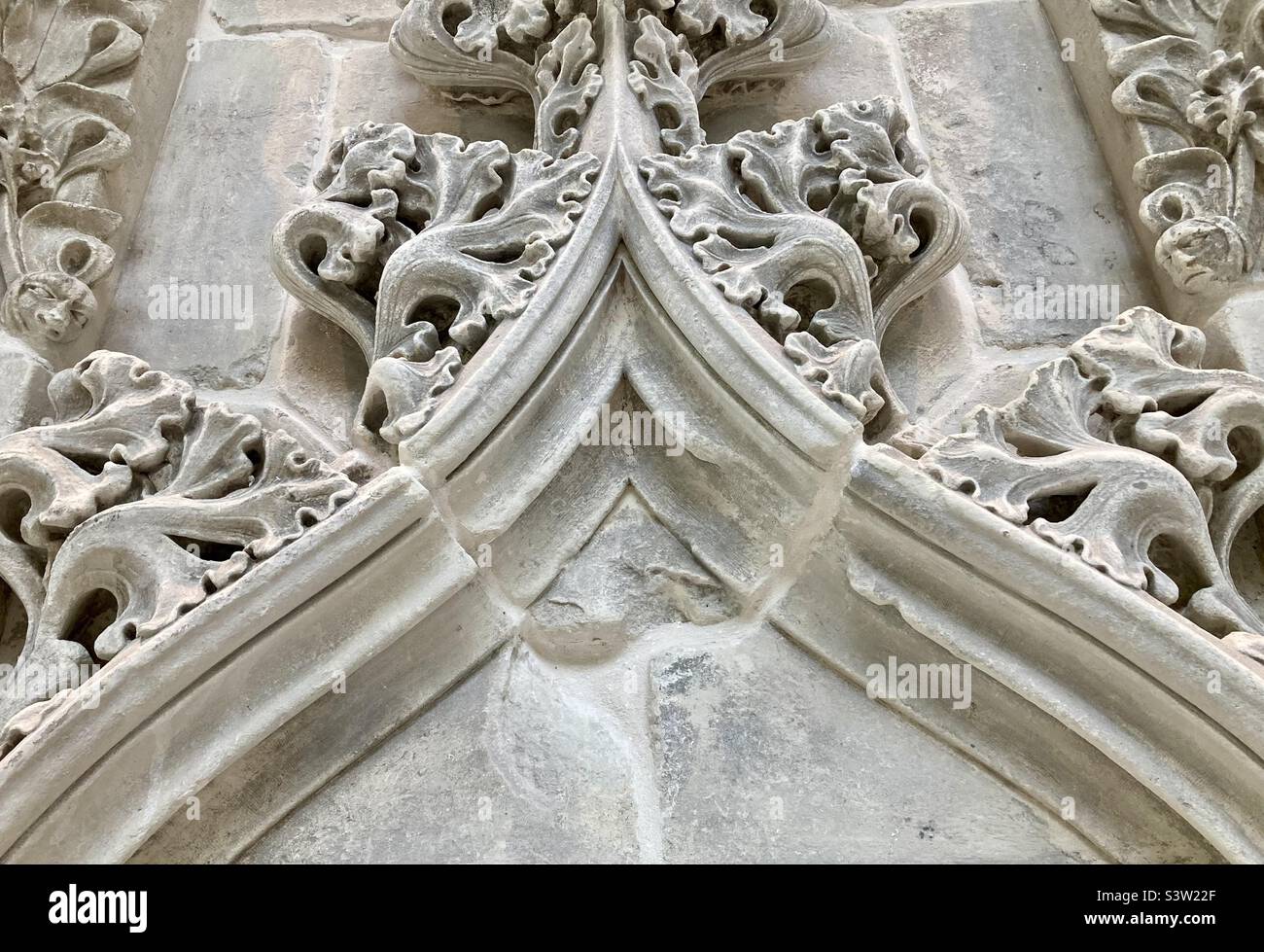 A decorative, architectural arch Stock Photo - Alamy