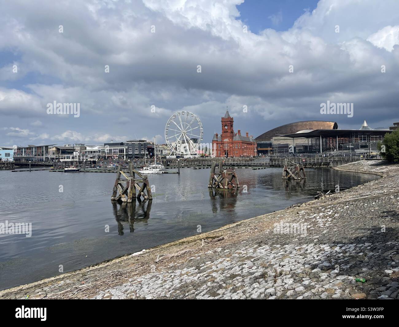 Amazing blue sky in cardiff bay Stock Photo - Alamy