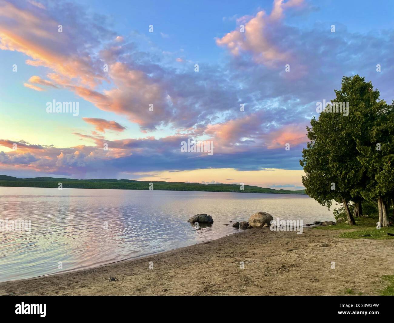 Boundary waters dawn hi-res stock photography and images - Alamy