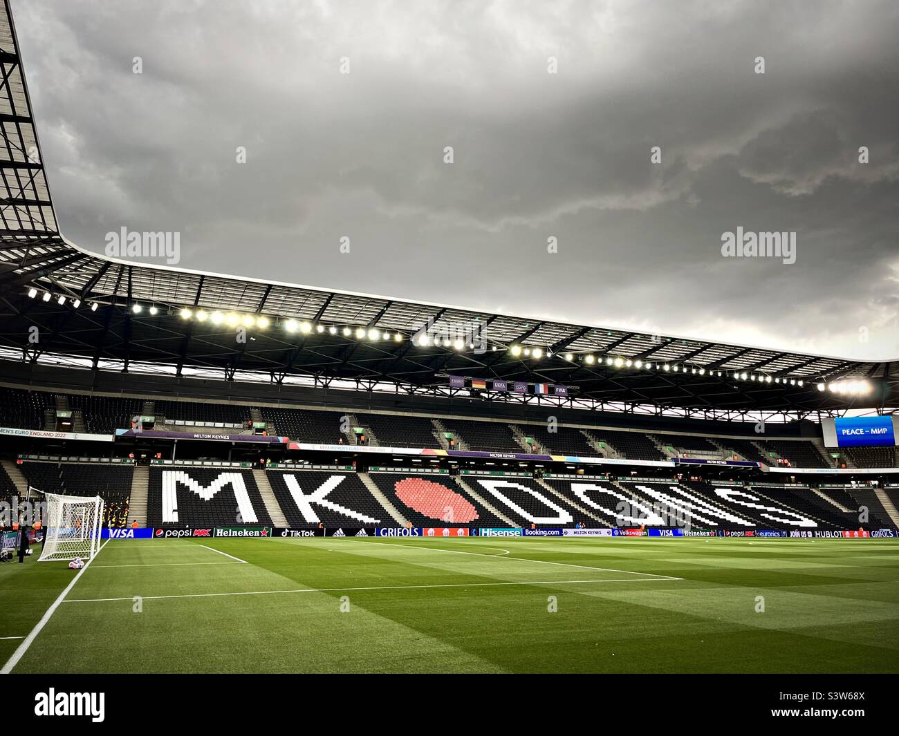 Stadium mk hi-res stock photography and images - Alamy