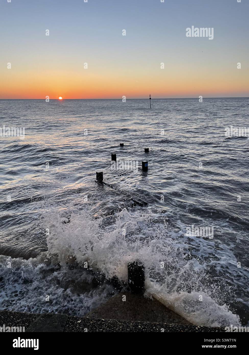 Hunstanton groynes hi-res stock photography and images - Alamy