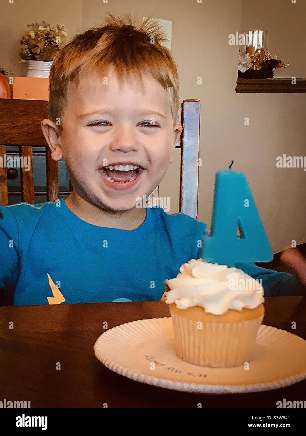 Happy fourth birthday hi-res stock photography and images - Alamy