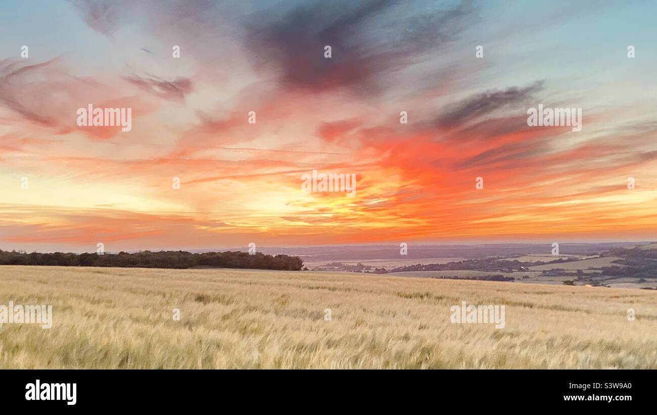 Fire red sunrise hi-res stock photography and images - Alamy