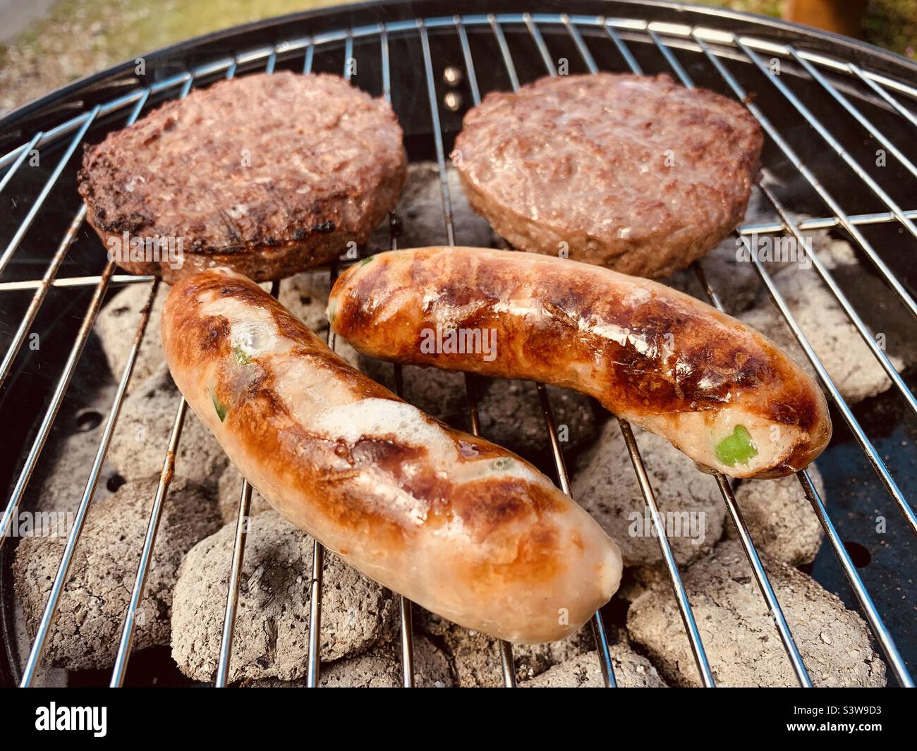 Bbq weather hi-res stock photography and images - Alamy