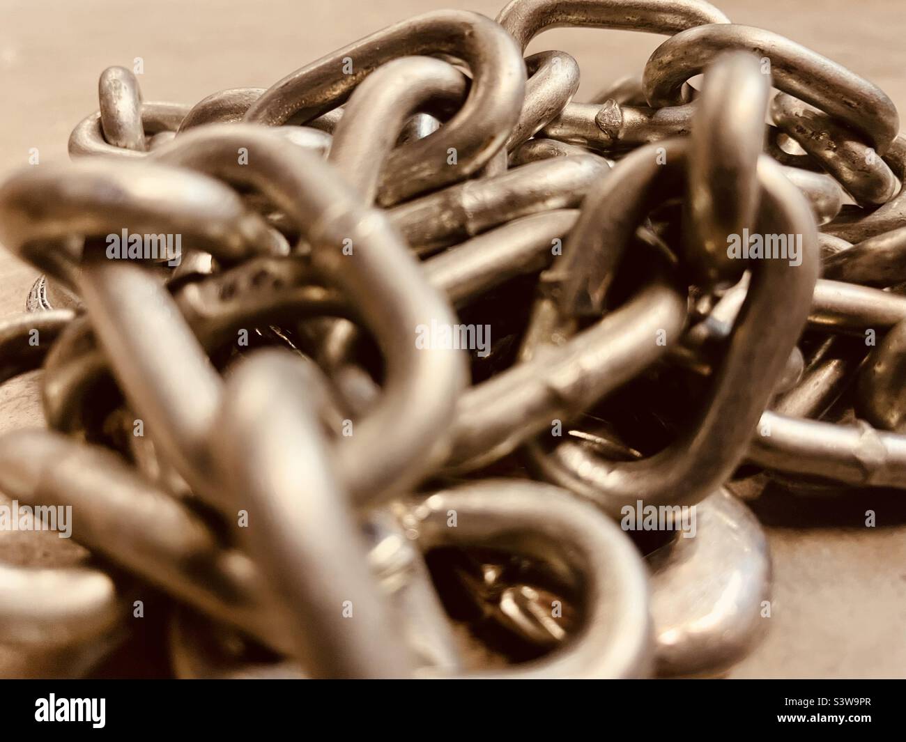 Chains steel hi-res stock photography and images - Alamy