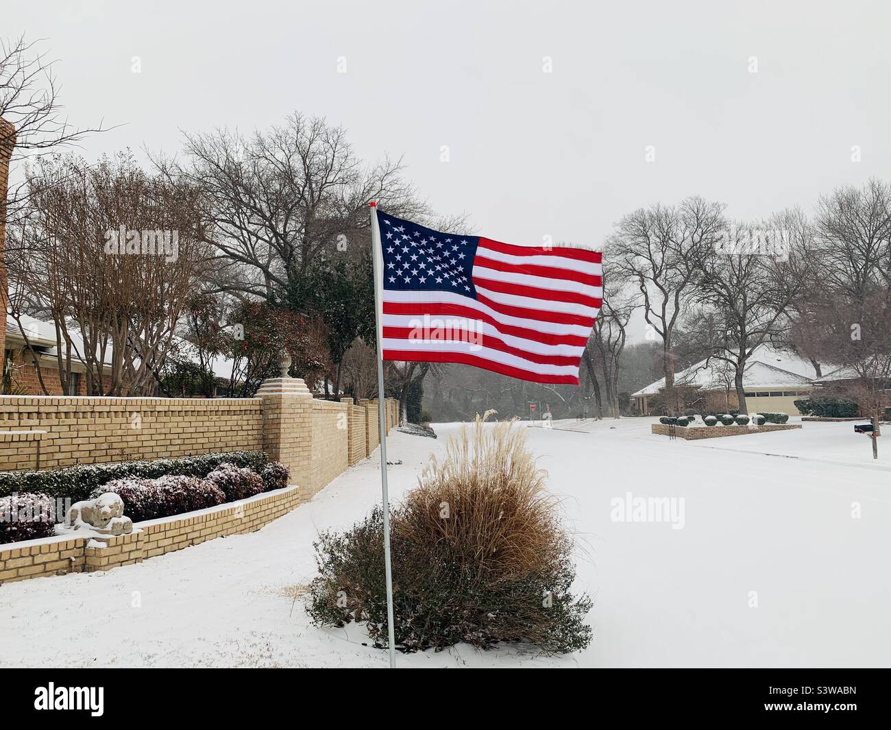 Snow flag hi-res stock photography and images - Alamy