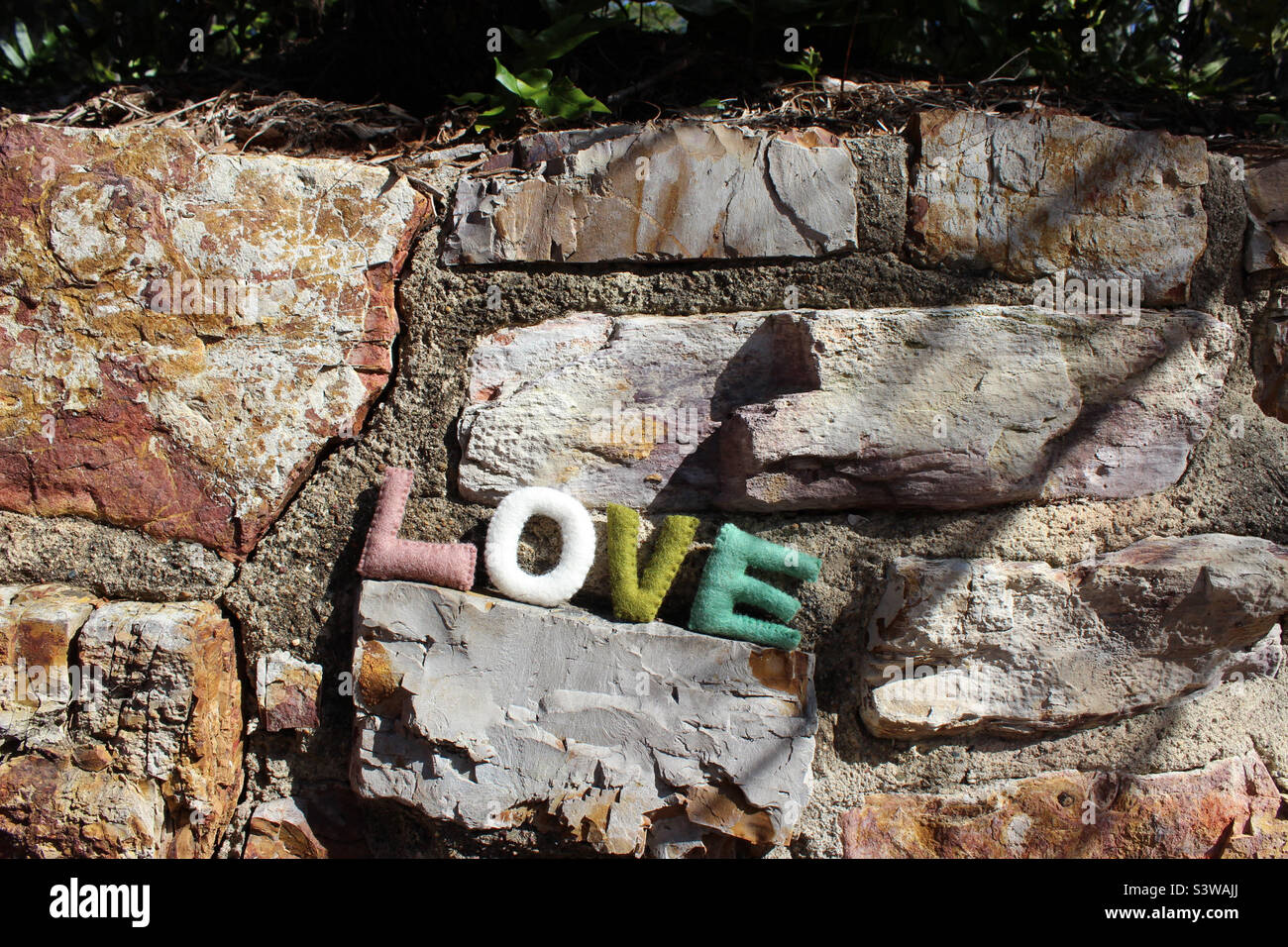 Garden rocks hi-res stock photography and images - Alamy