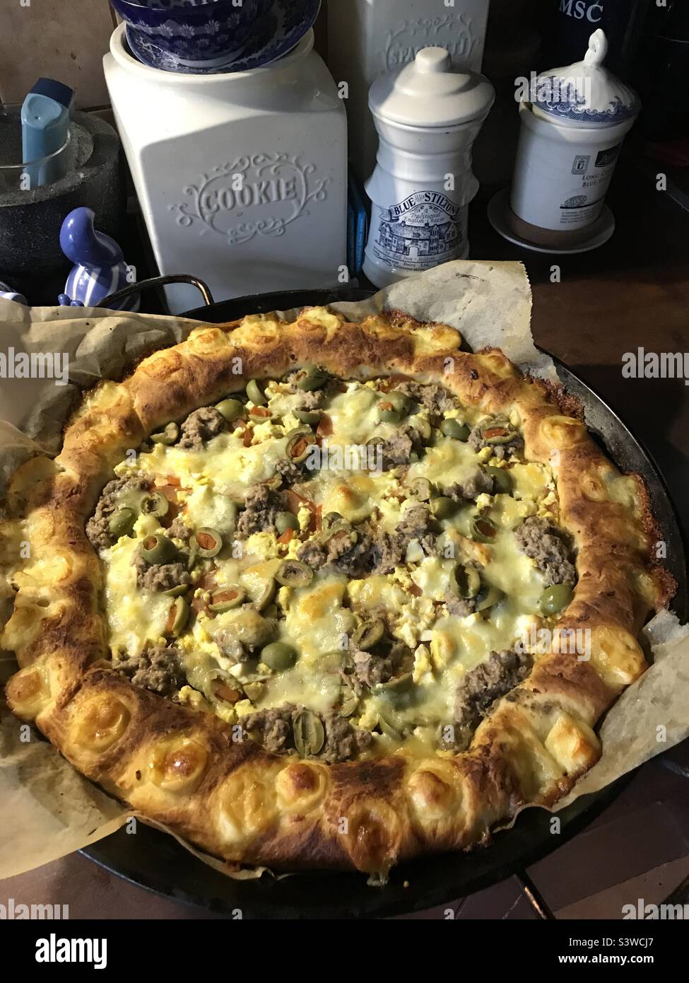 Cheesy crust hi-res stock photography and images - Alamy