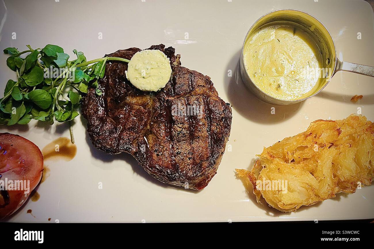 Ribeye steak garlic sauce hi-res stock photography and images - Alamy