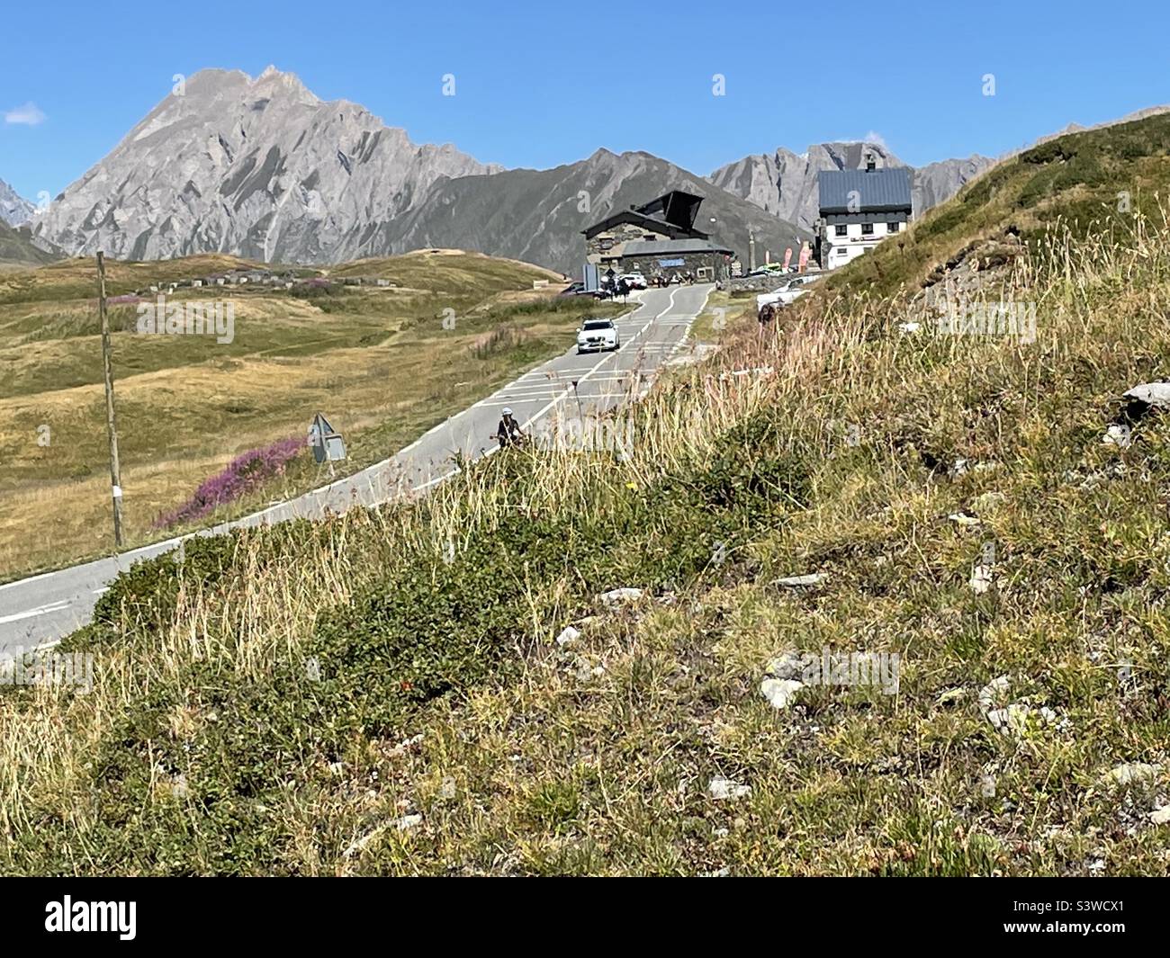 Italy france border alpine alps hi-res stock photography and images - Alamy