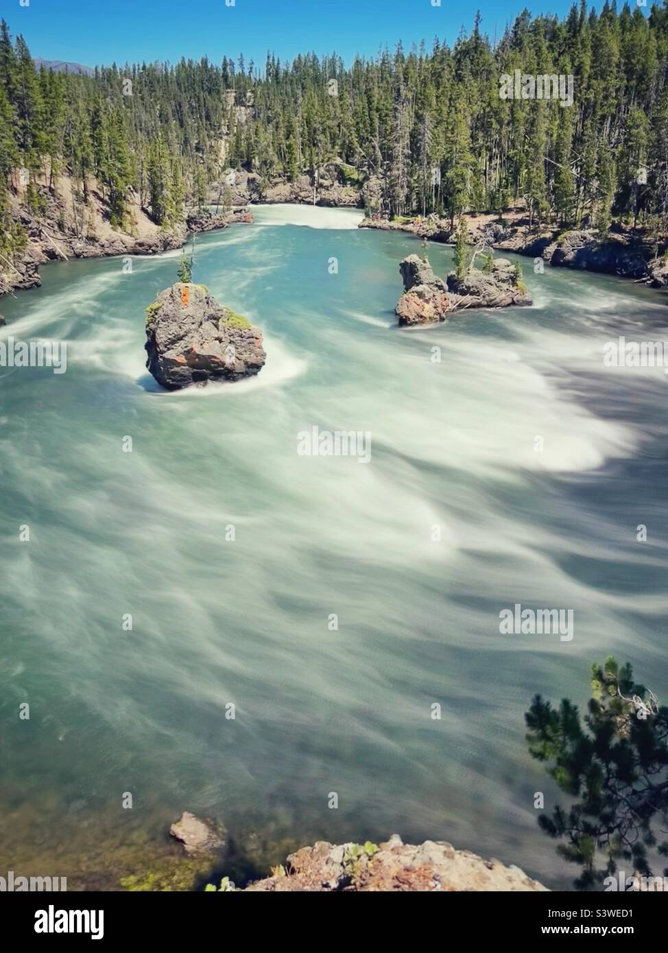 The Yellowstone River in Yellowstone National Park Stock Photo - Alamy