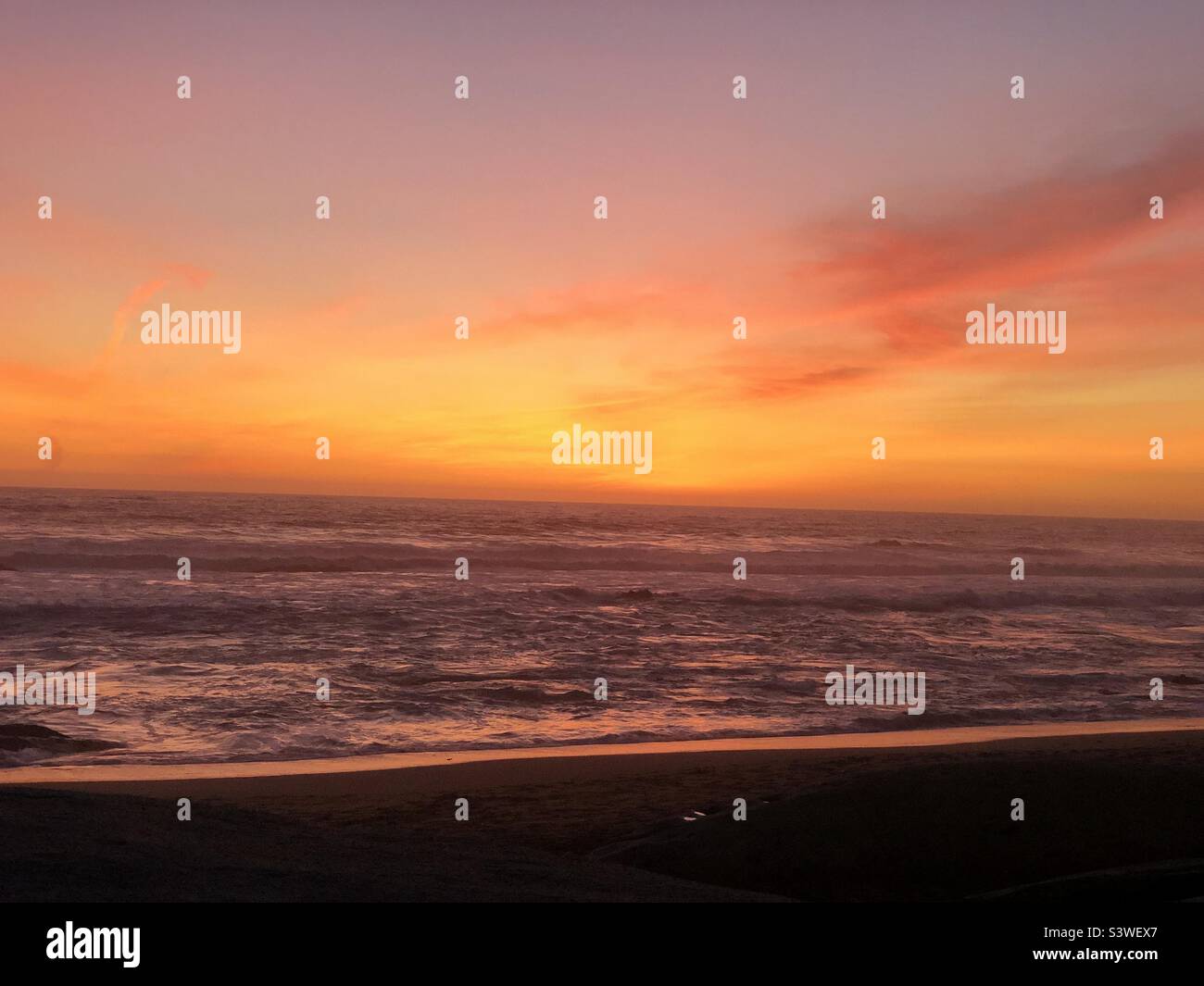 Playa atardecer hi-res stock photography and images - Alamy