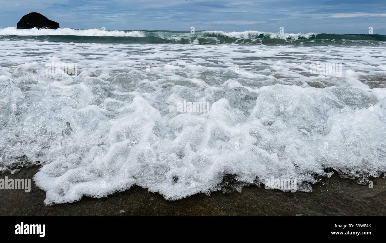 Foam seafoam hi-res stock photography and images - Alamy