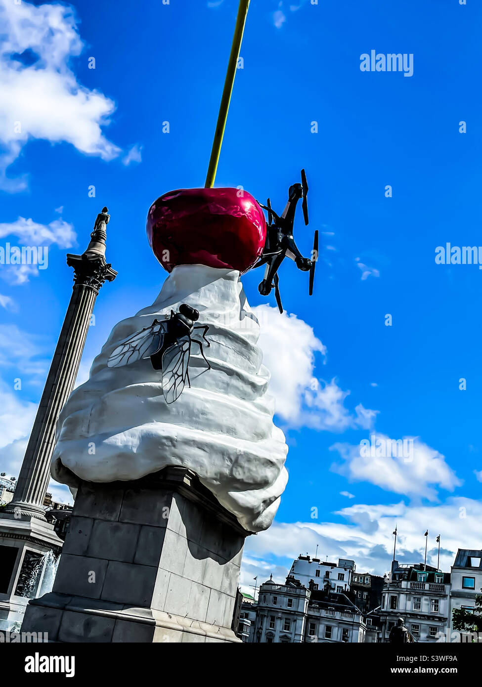 Fourth plinth trafalgar square hi-res stock photography and images - Alamy