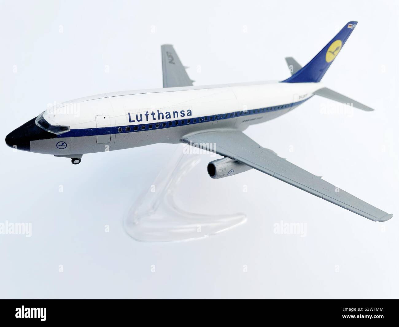 Airfix 1/144 scale Boeing 737 200 model airliner Stock Photo - Alamy