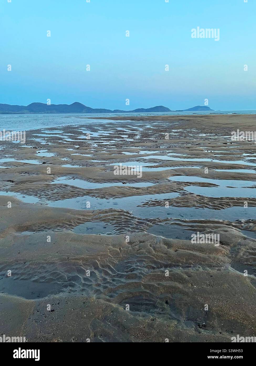 Sand patterns and pools on the estuary of the River Inny ...