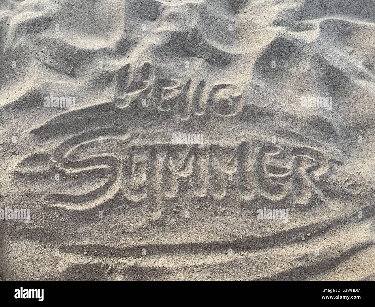 Hello summer hi-res stock photography and images - Alamy