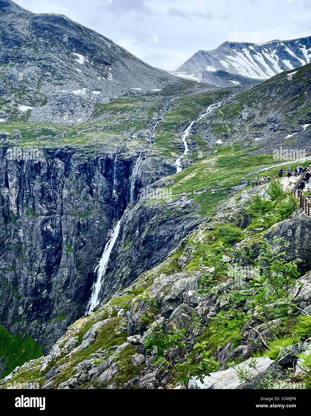 Norwegian fjords waterfalls hi-res stock photography and images - Alamy