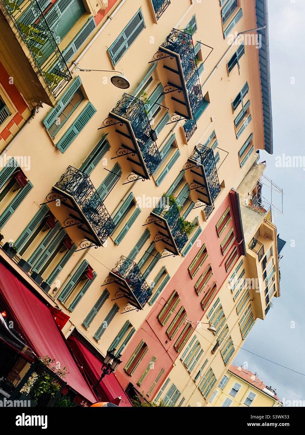 Openwork balconies hi-res stock photography and images - Alamy