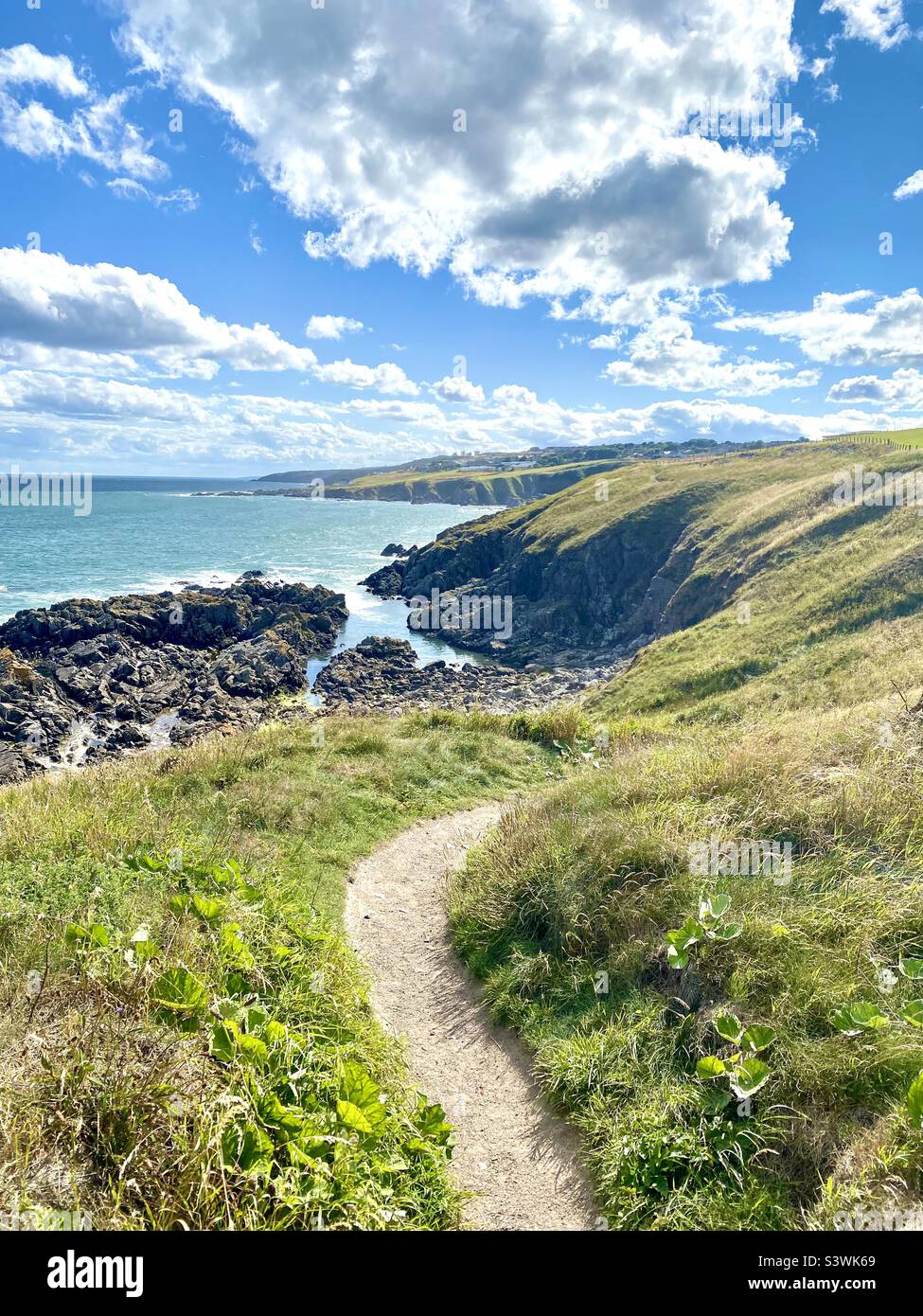 Sunny coastline hi-res stock photography and images - Alamy