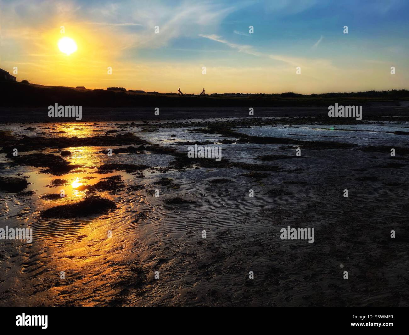 Sunrise on heysham beach Stock Photo - Alamy