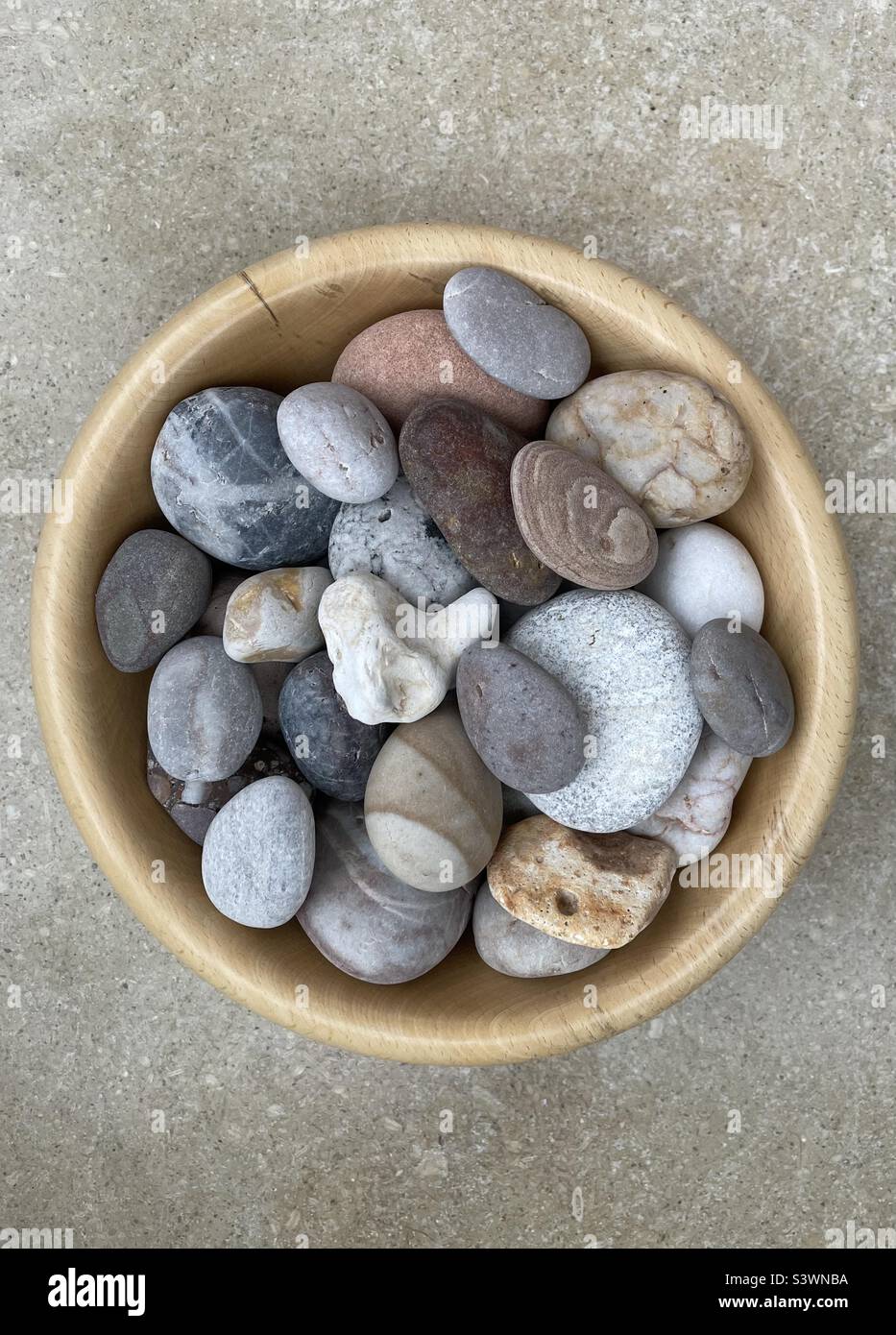 Collection of pebbles hi-res stock photography and images - Alamy