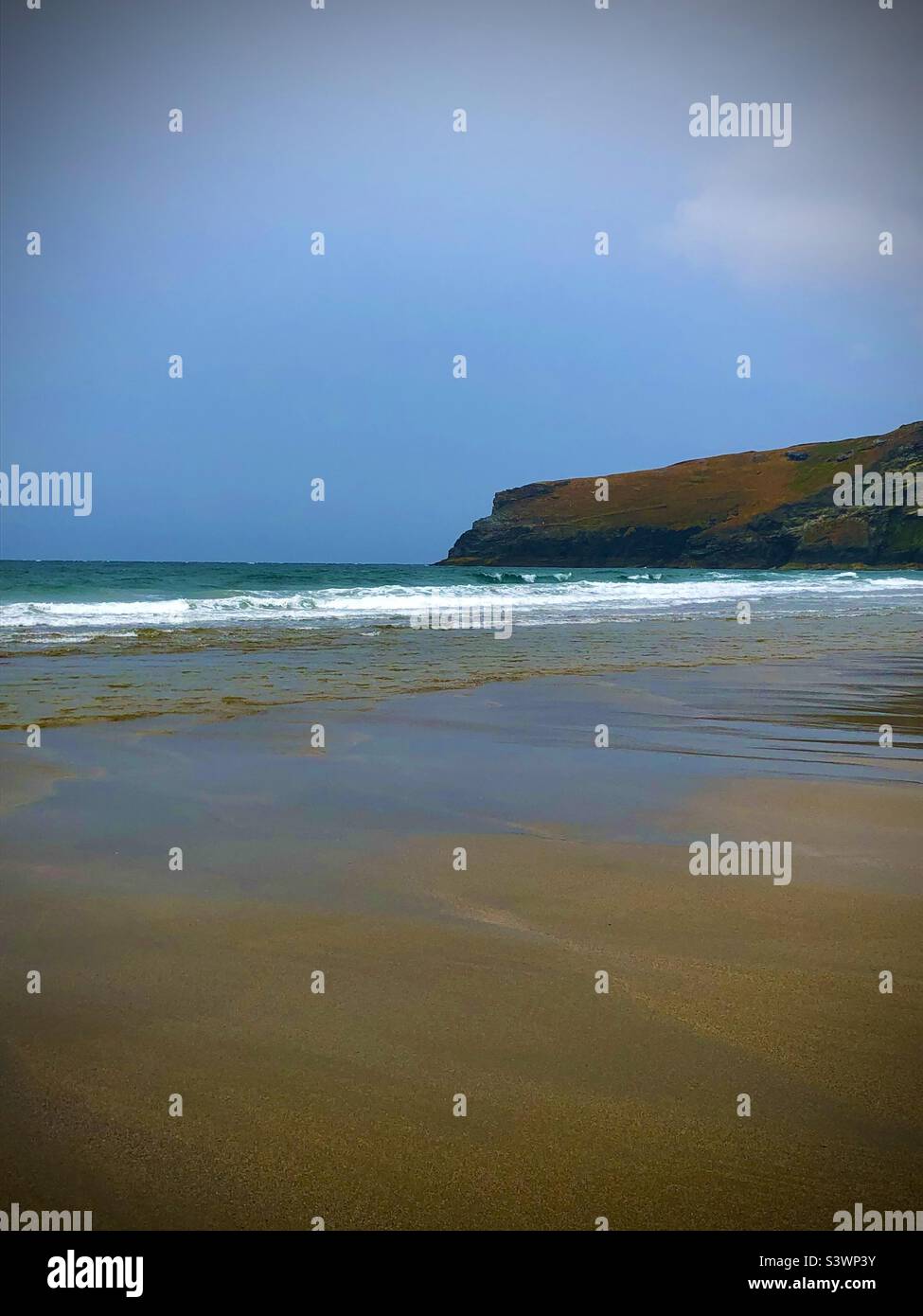 Rainy day on beach hi-res stock photography and images - Alamy