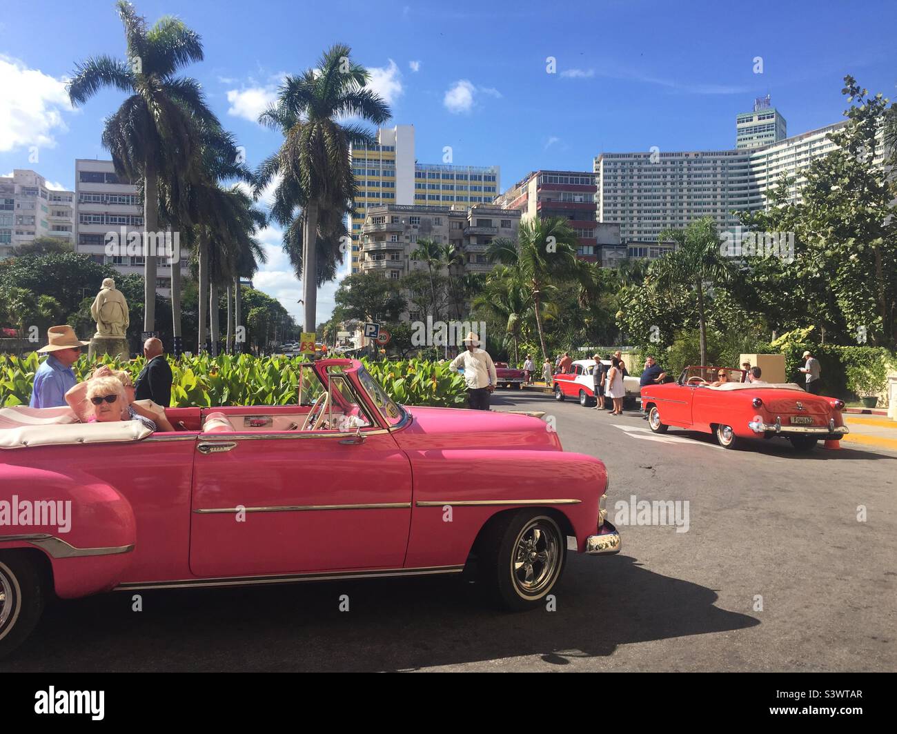Colorful cars hi-res stock photography and images - Alamy