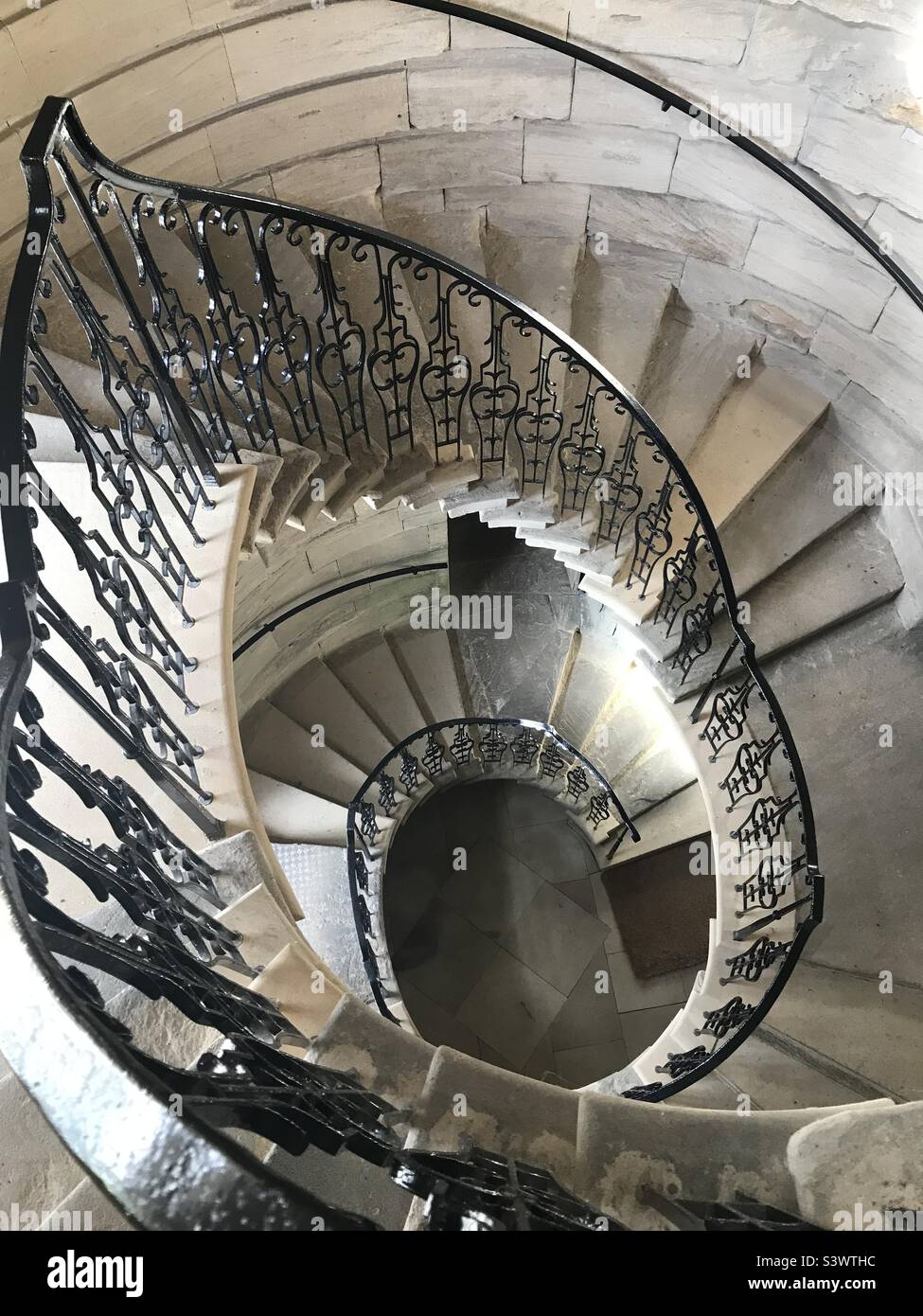 Georgian staircase hi-res stock photography and images - Alamy