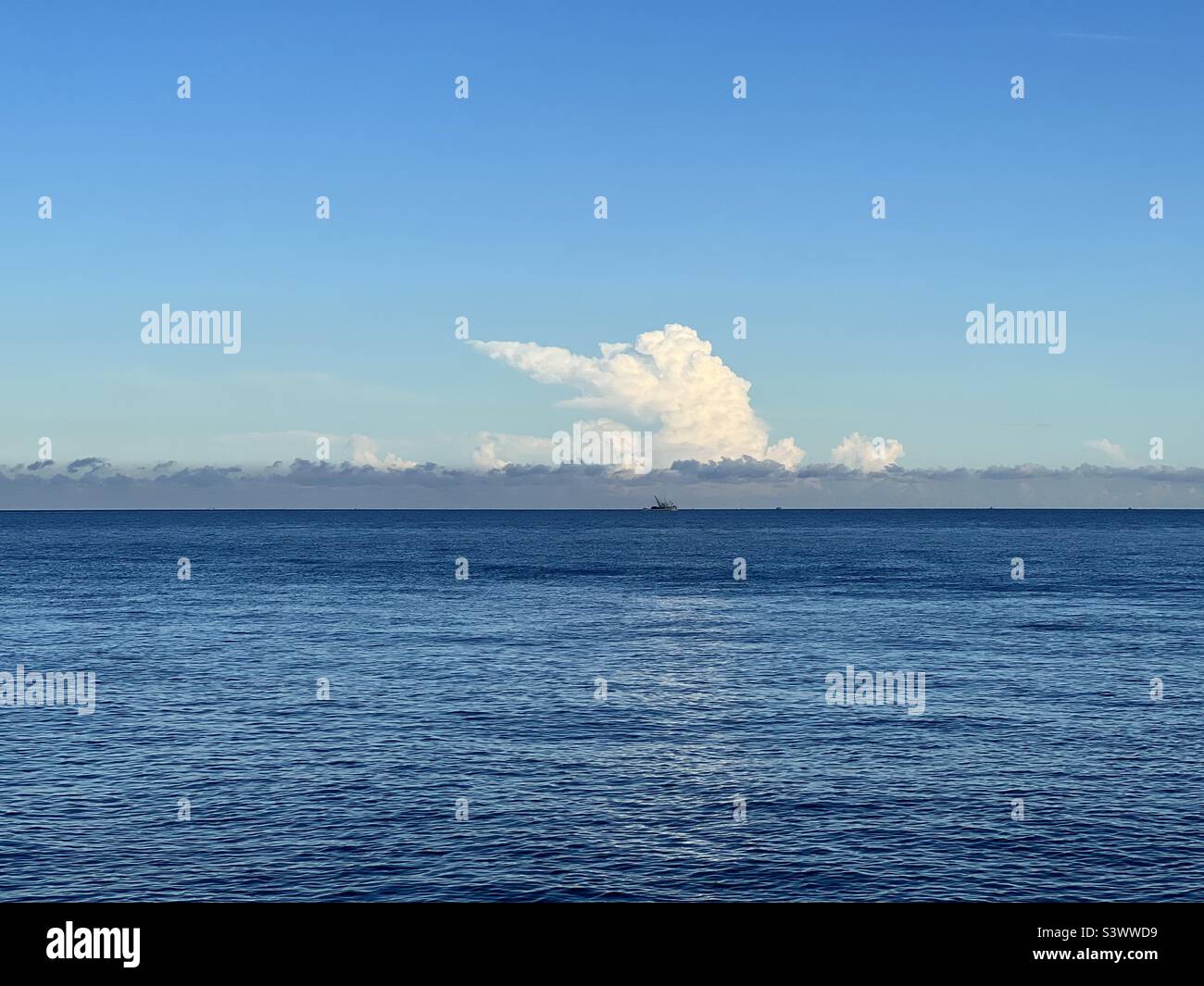 Borderless hi-res stock photography and images - Alamy