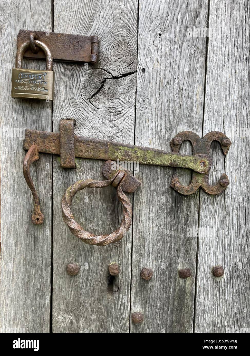 Handle latch hi-res stock photography and images - Alamy