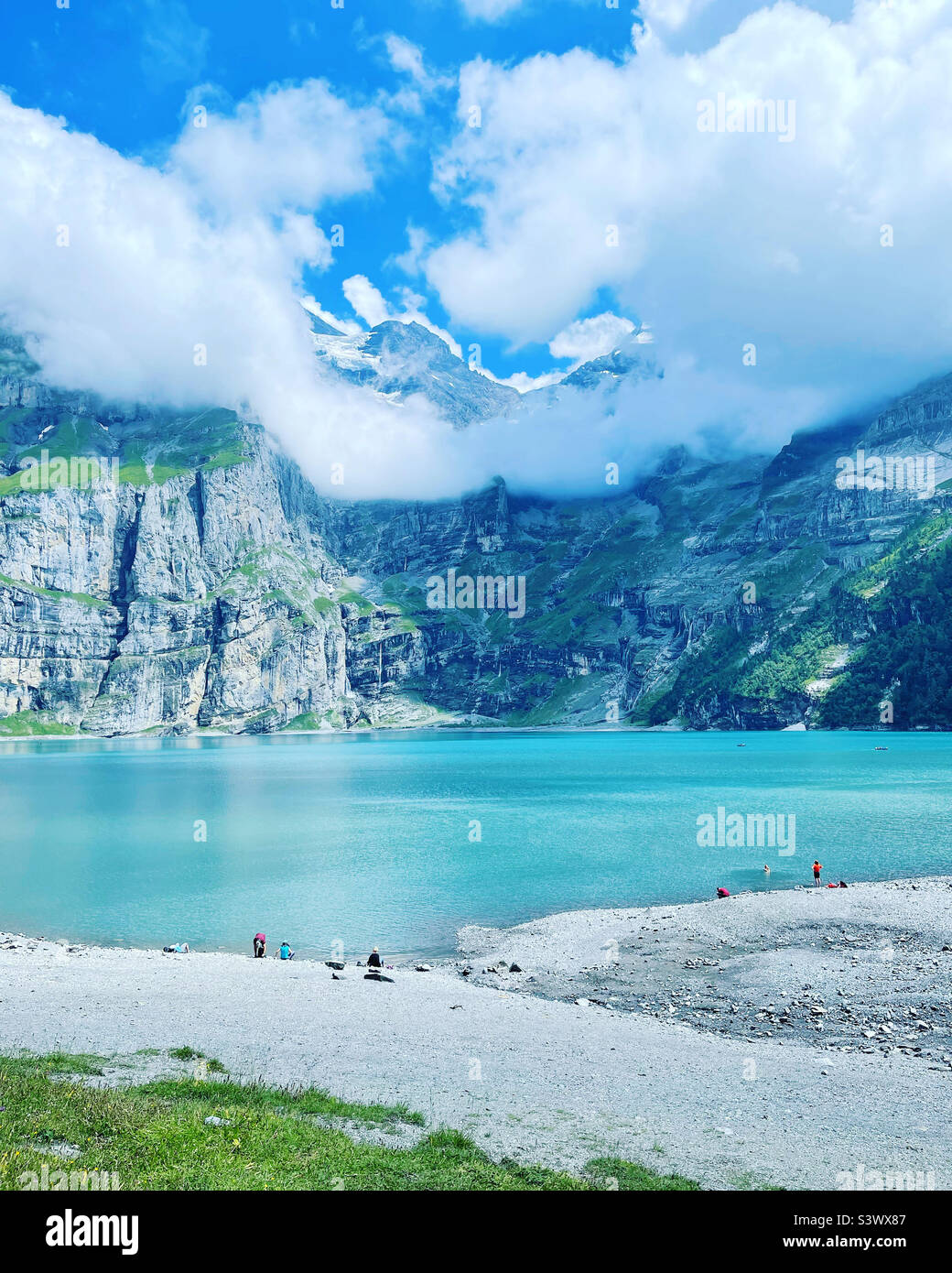 Oeschinensee oeschinensee hi-res stock photography and images - Alamy