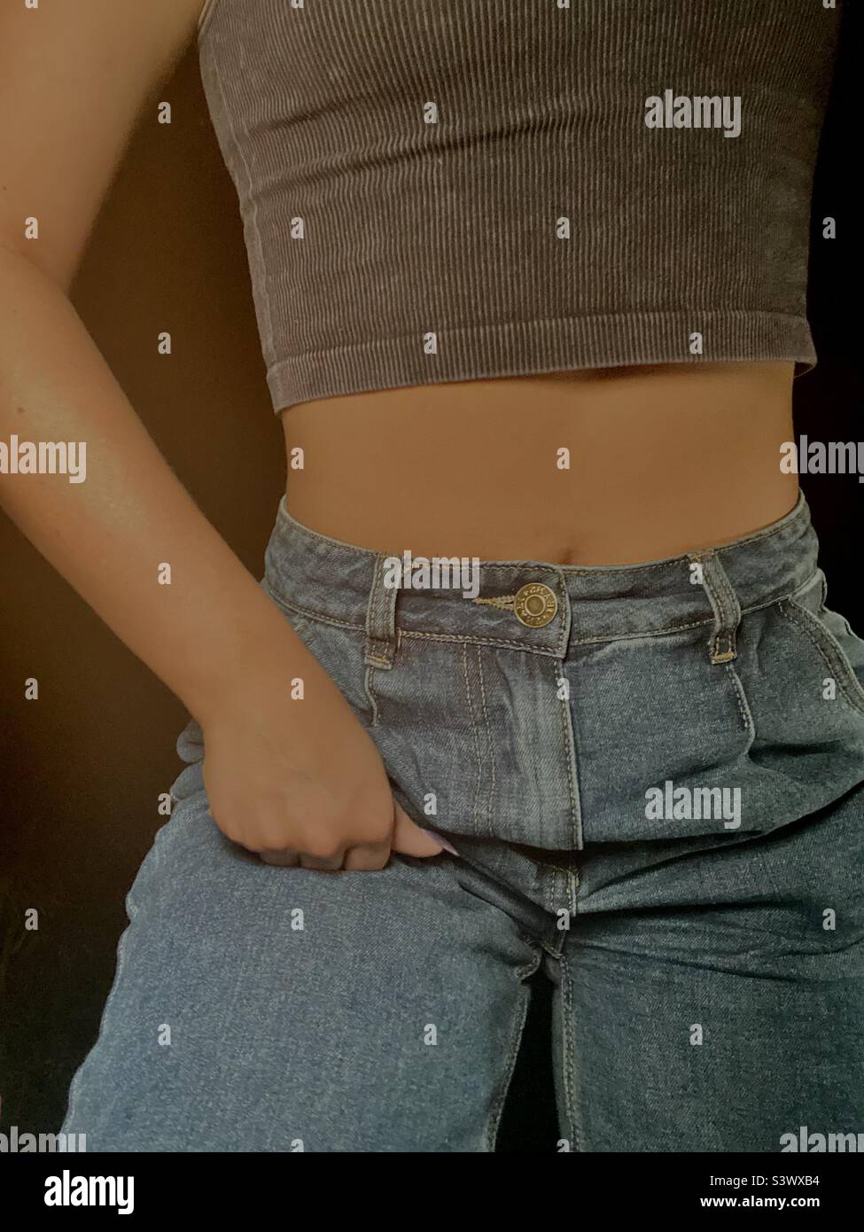 Aesthetic pose hi-res stock photography and images - Alamy