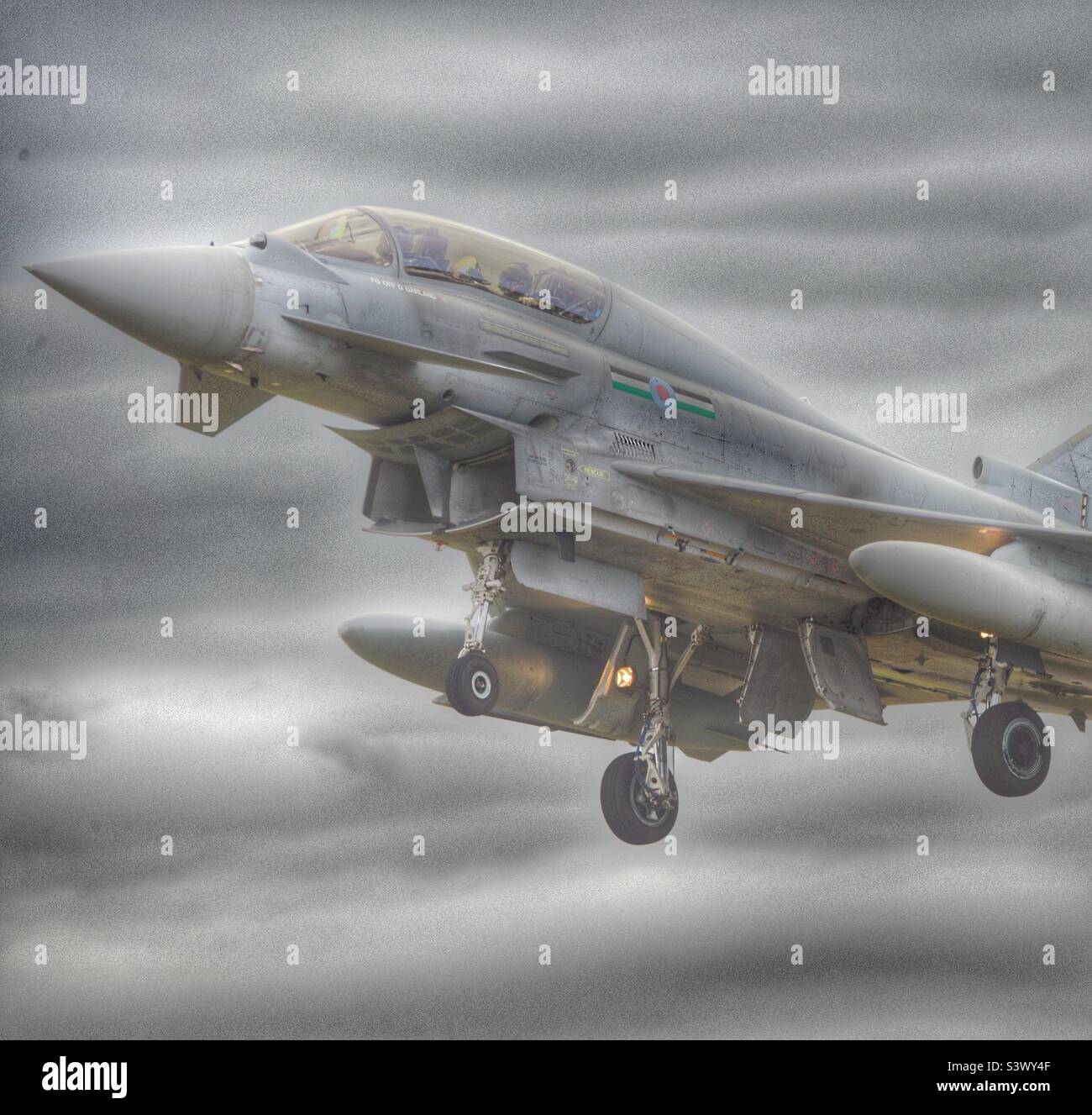 Pilot cockpit fighter jet hi-res stock photography and images - Alamy