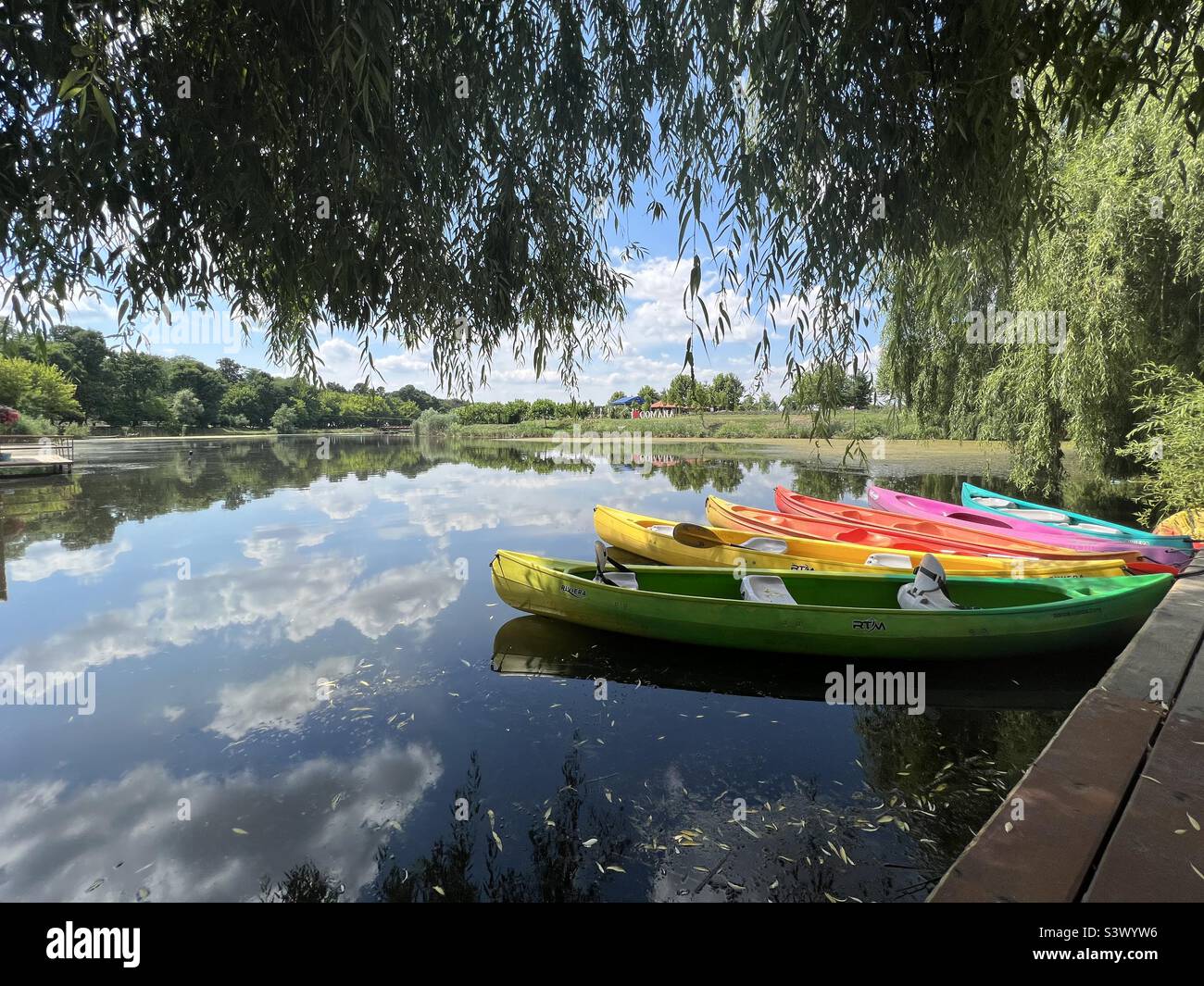 Boats of vivid colours hi-res stock photography and images - Alamy