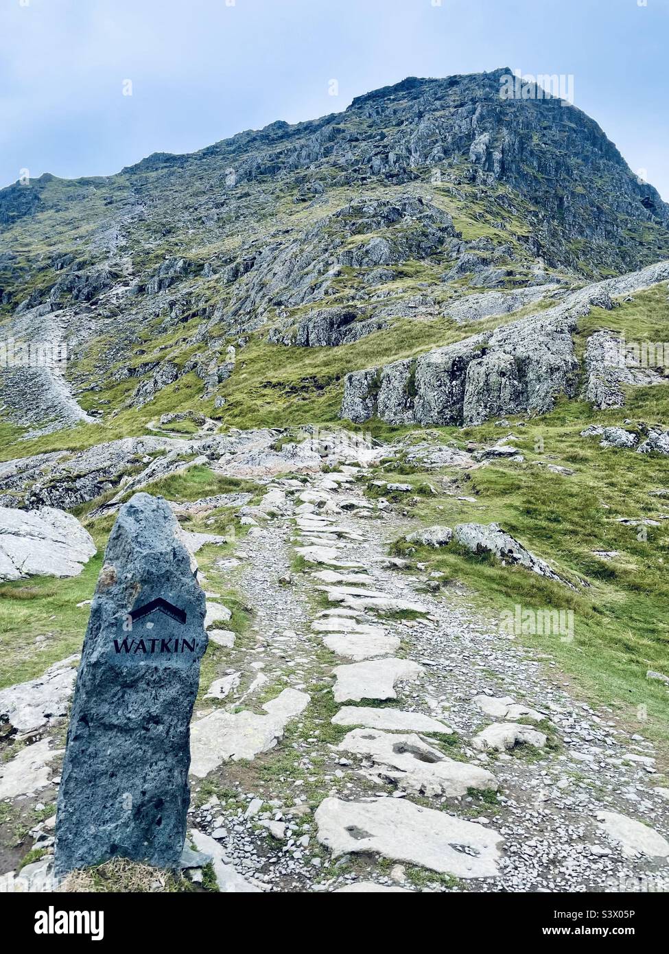 Watkin path snowdon hi-res stock photography and images - Alamy