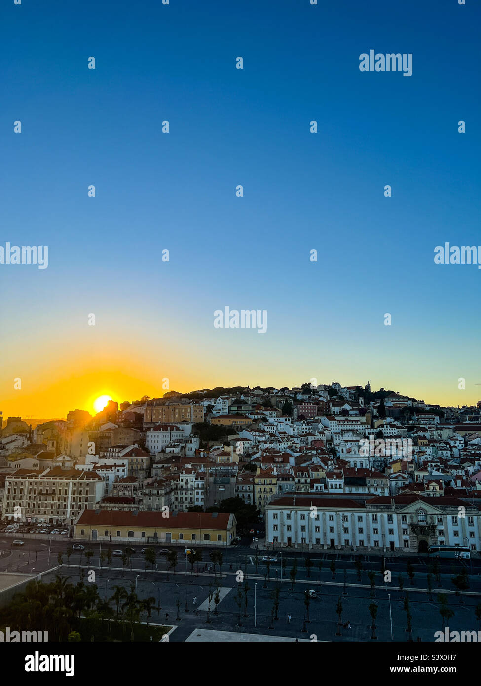 Lisbon in portugal hi-res stock photography and images - Alamy
