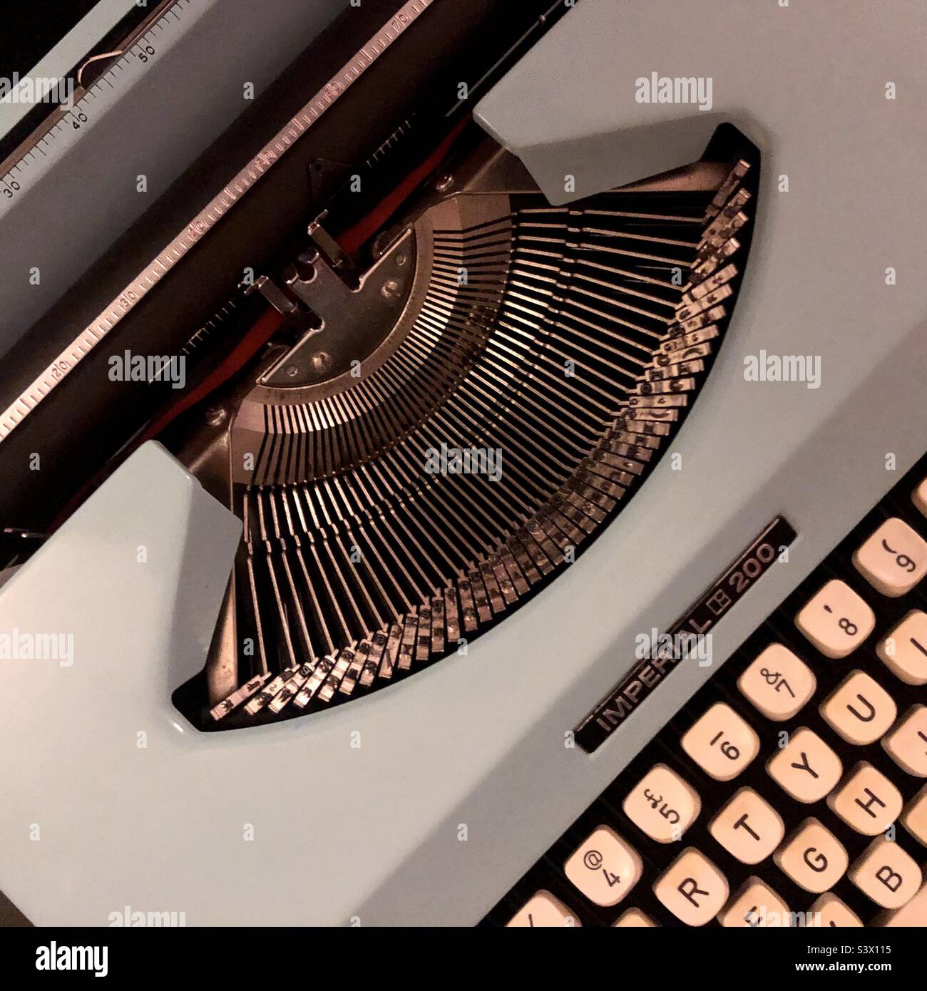 Vintage turquoise typewriter hi-res stock photography and images - Alamy