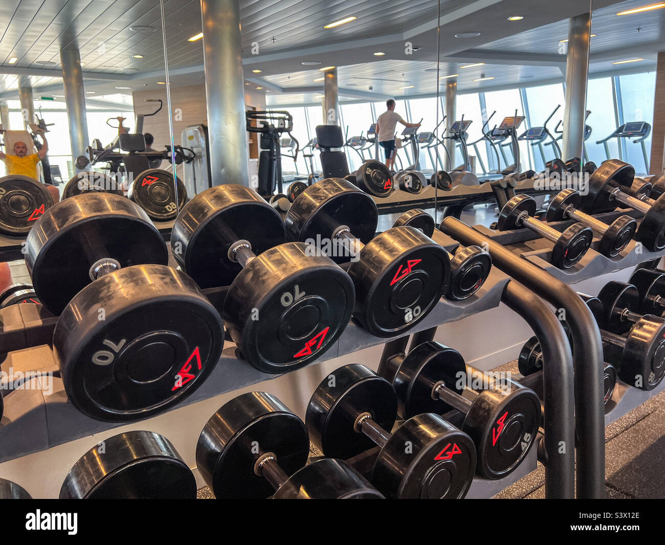 Inside a gym Stock Photo - Alamy