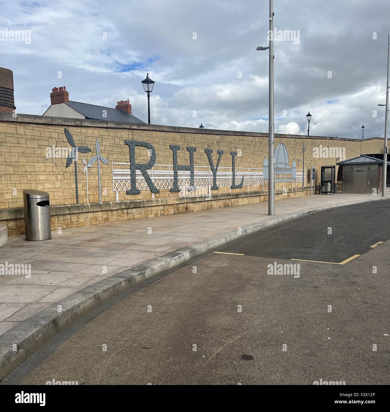 Rhyl hi-res stock photography and images - Alamy