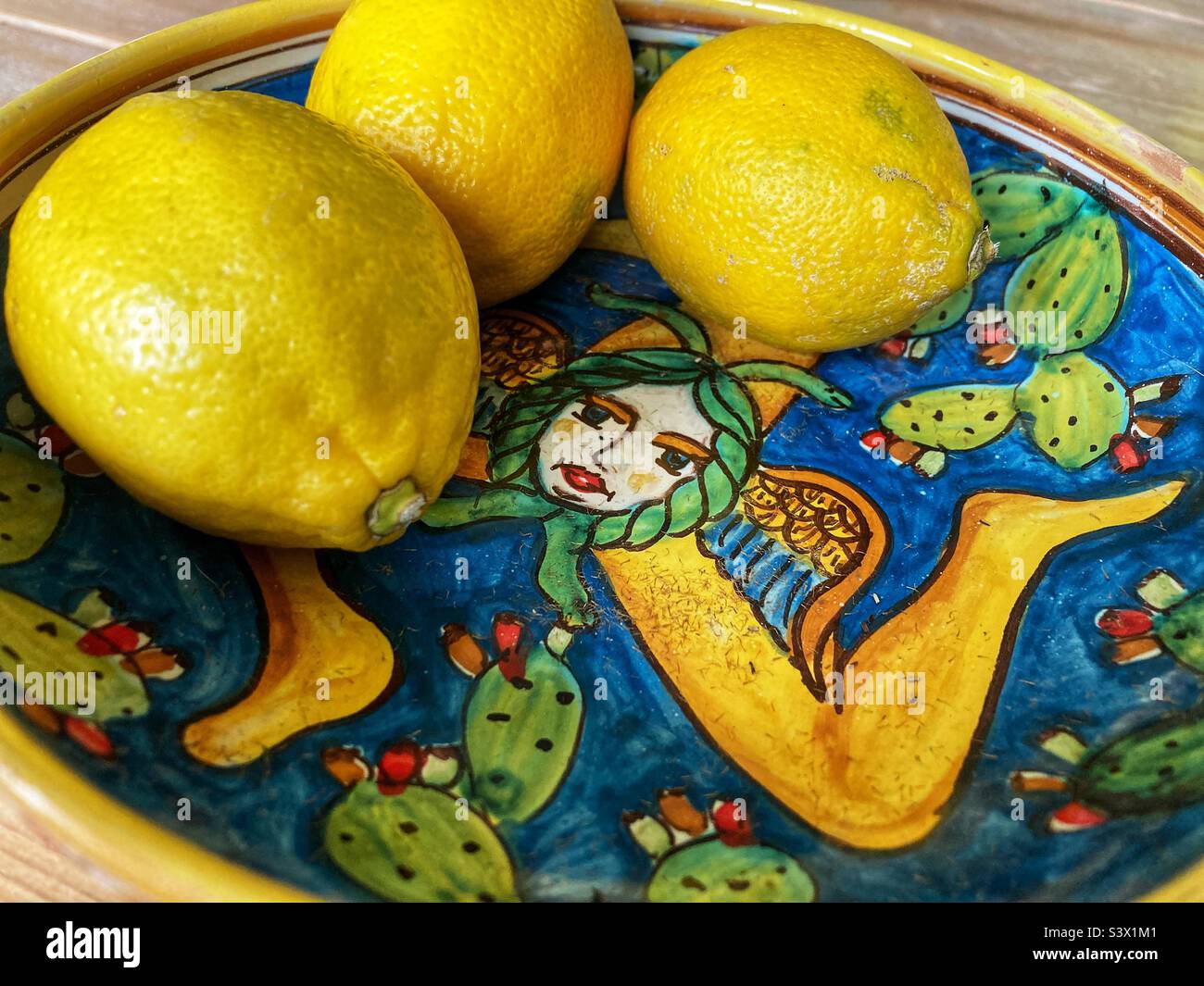 Sicilian lemon fruit hi-res stock photography and images - Alamy