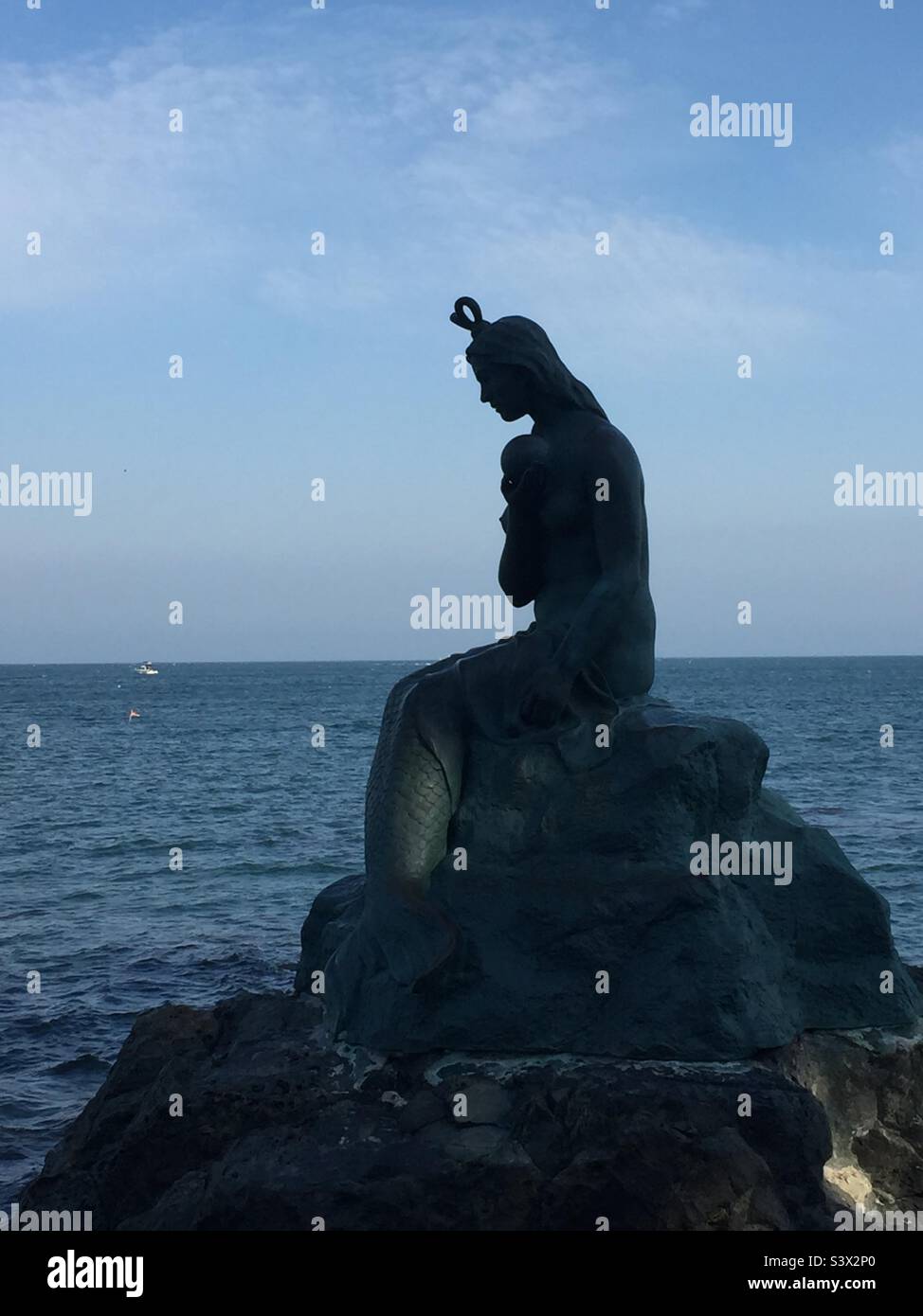 Mermaid by the sea Stock Photo - Alamy